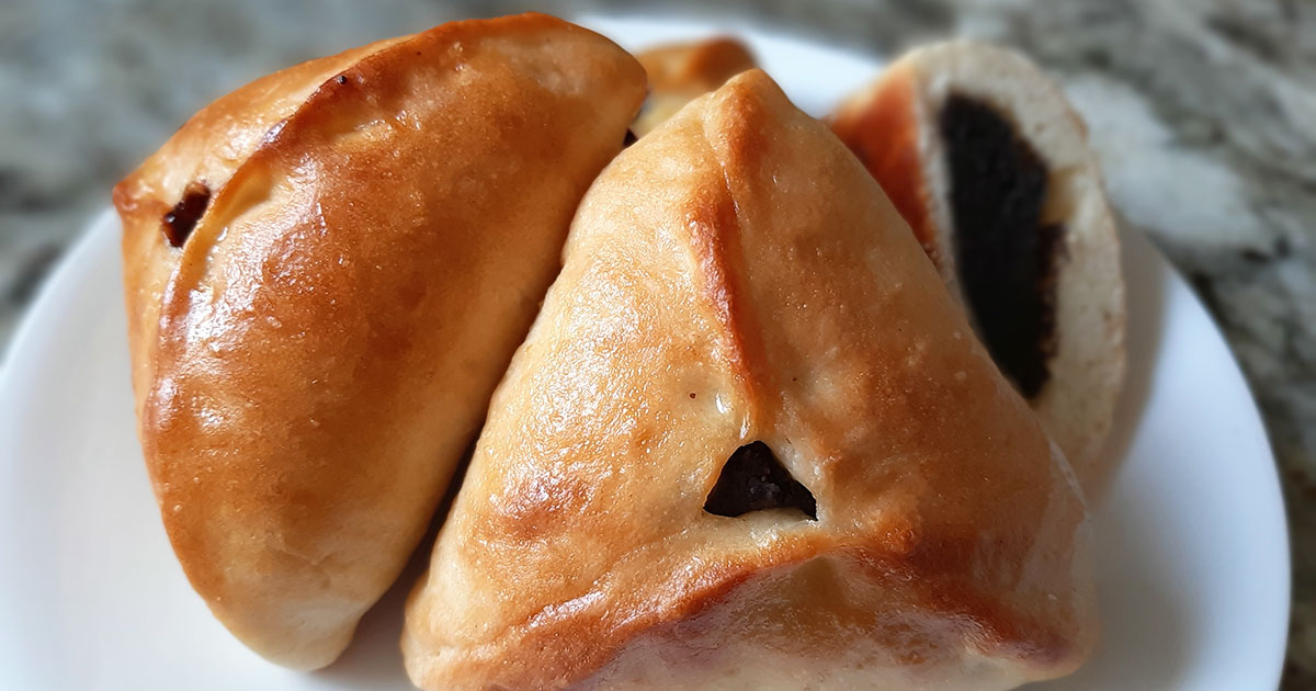 The Original Purim Treat, Yeasted Poppy Seed Hamantaschen | Hadassah ...